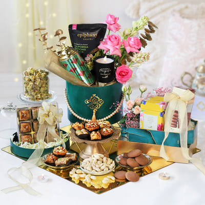 Sparkles of Opulence: Gift/Send Interflora Gifts Online JVS1189740 |IGP.com