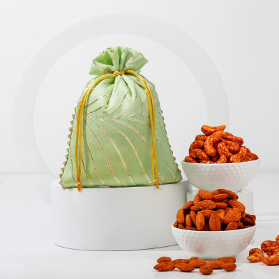 Buy/Send Spicy Snacks And Green Potli Combo Online | IGP | JVS1304862