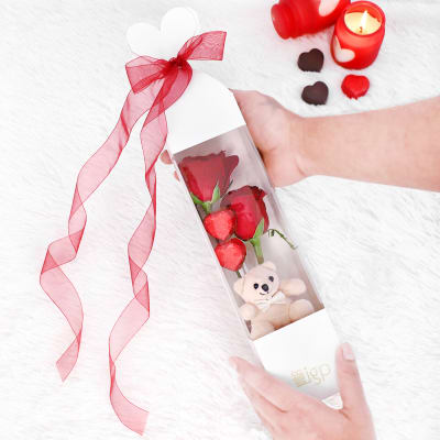 Sweet N Romantic Lover Box: Gift/Send Valentine's Day Gifts Online ...