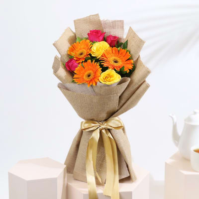 The Cheerful Blooms Bouquet: Gift/Send Teacher's Day Gifts Online ...