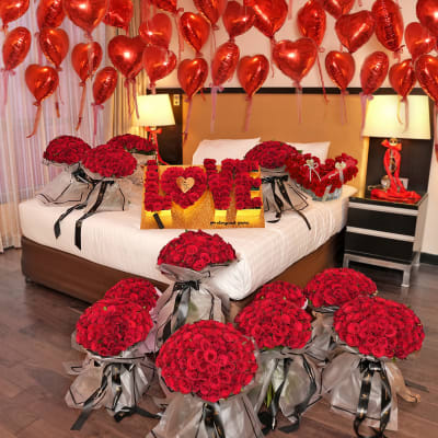 Buy/Send The Scarlet Room Setup Online | IGP | JVS1275162