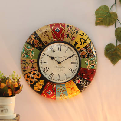 Buy/Send Wooden Hand Painted Wall Clock Online | IGP | J11055434